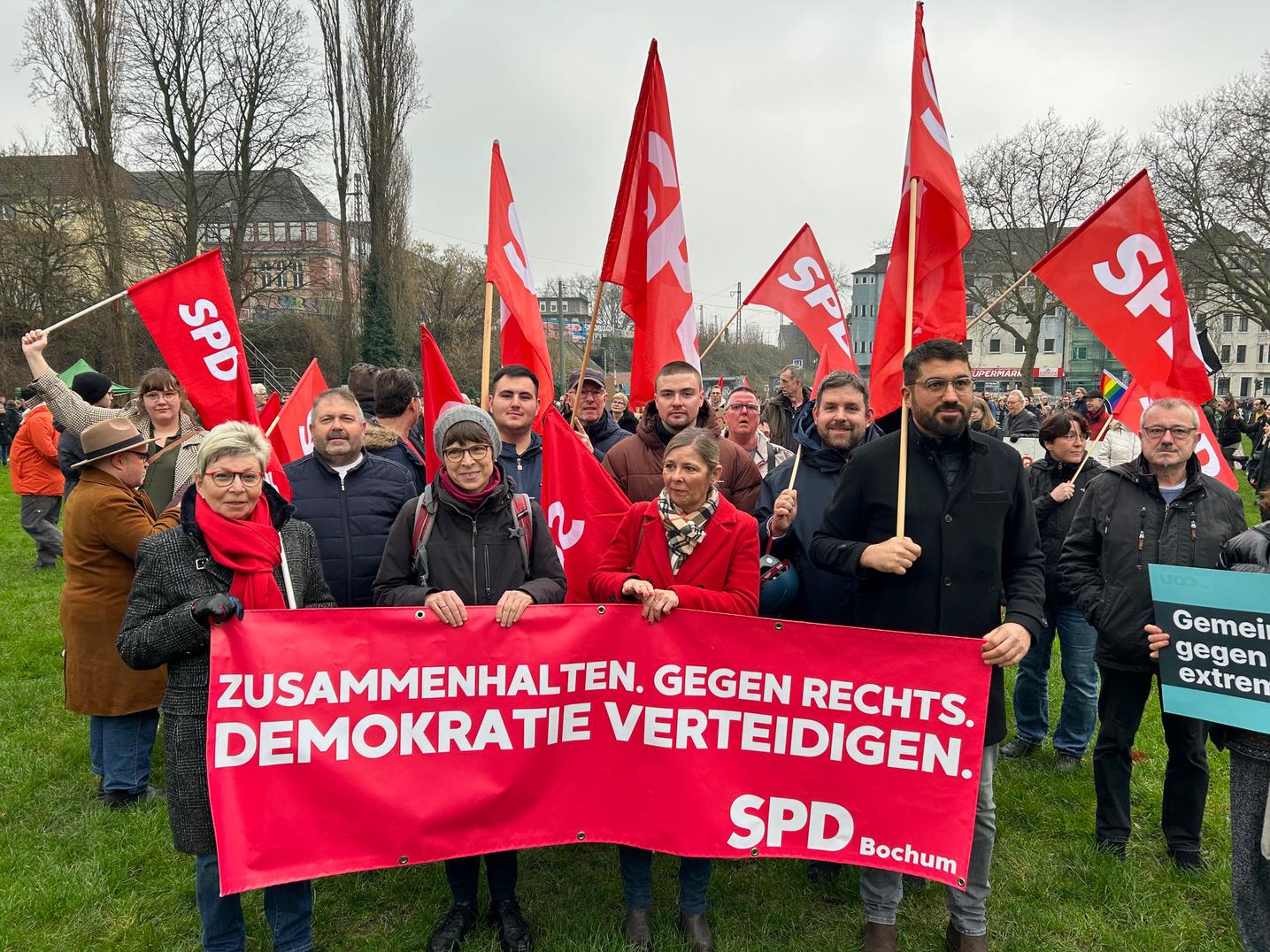 Demo: Bochum Solidarisch – Hand in Hand gegen Rechts › SPD Bochum