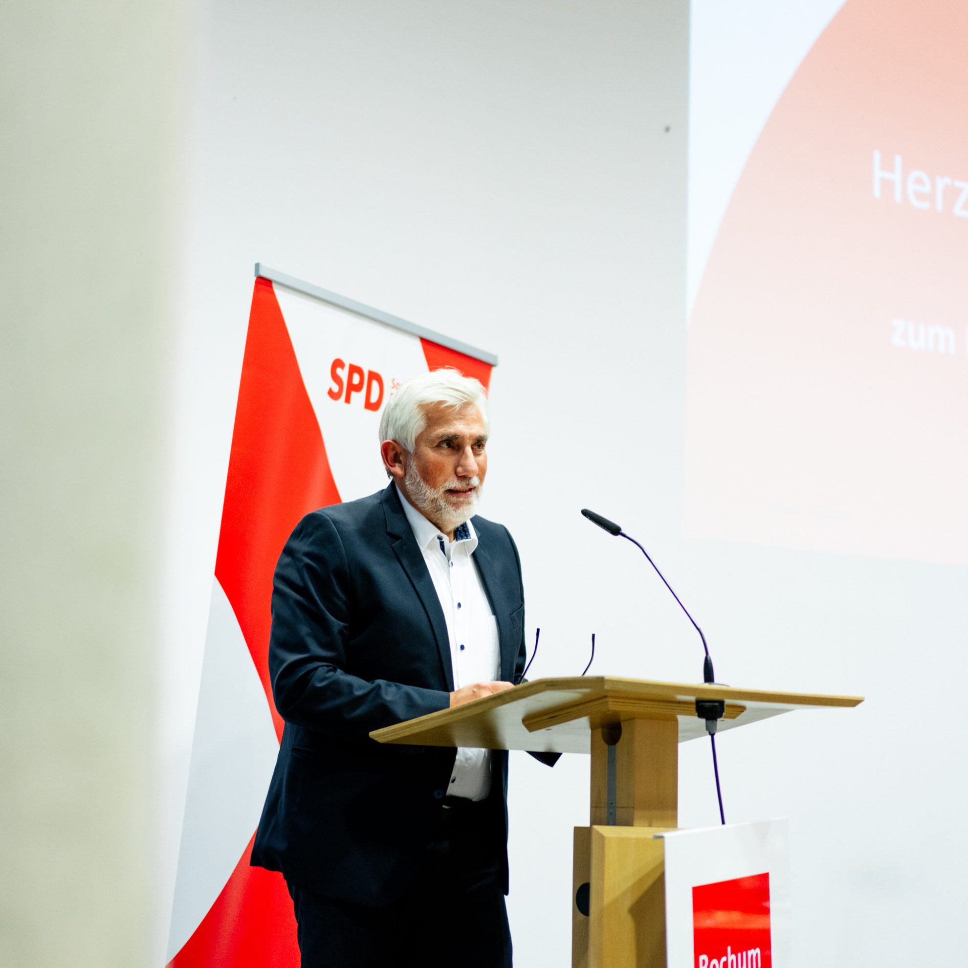 Nominierung von Jörg Lukat – unser Kandidat für das Amt des Oberbürgermeisters von Bochum! › SPD ...